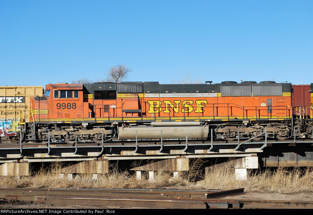 BNSF 9988